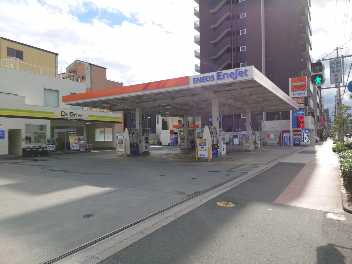 Dr.Driveセルフ今里SS | 「キレイを、長く!」のカーコーティング "KeePer"